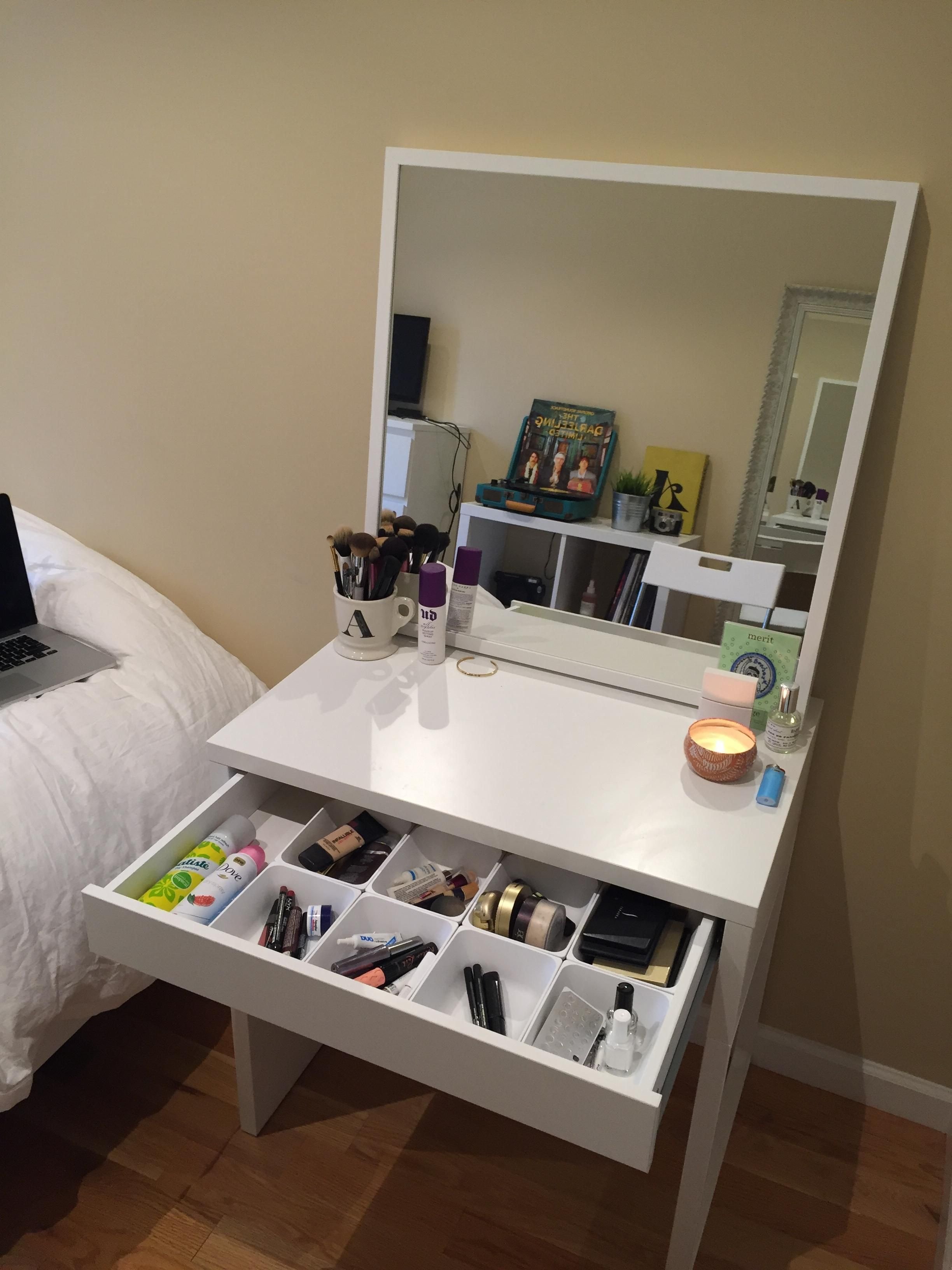 20 Elegant Bedroom Vanity With Drawers 20 Elegant Bedroom Vanity With Drawers